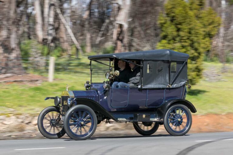 See Elon Musk’s 11 Different Cars, And What He Drives Today - Greenlit ...