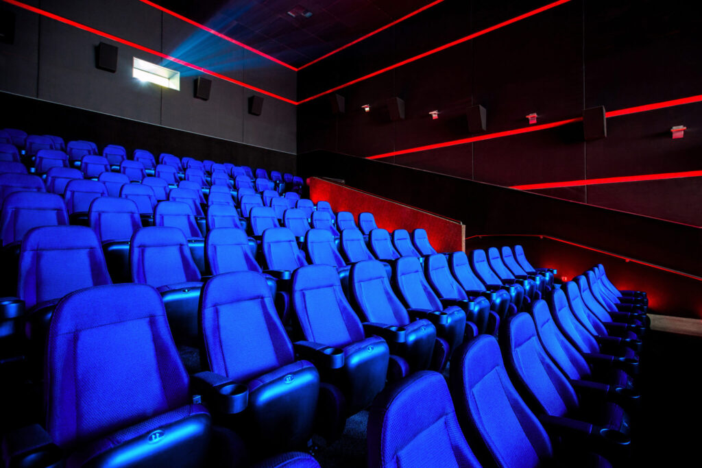 RPX vs. IMAX: 7 Key Differences and Full Comparison - Greenlit Content