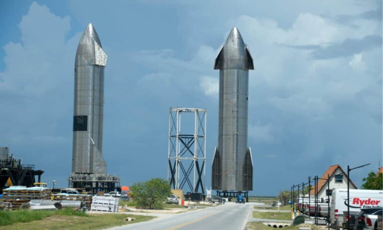 Saturn V vs. SpaceX Starship: How These Mega Capacity Rockets Compare ...