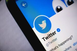 Twitter vs Instagram: Differences, And Which Is Better - Greenlit Content