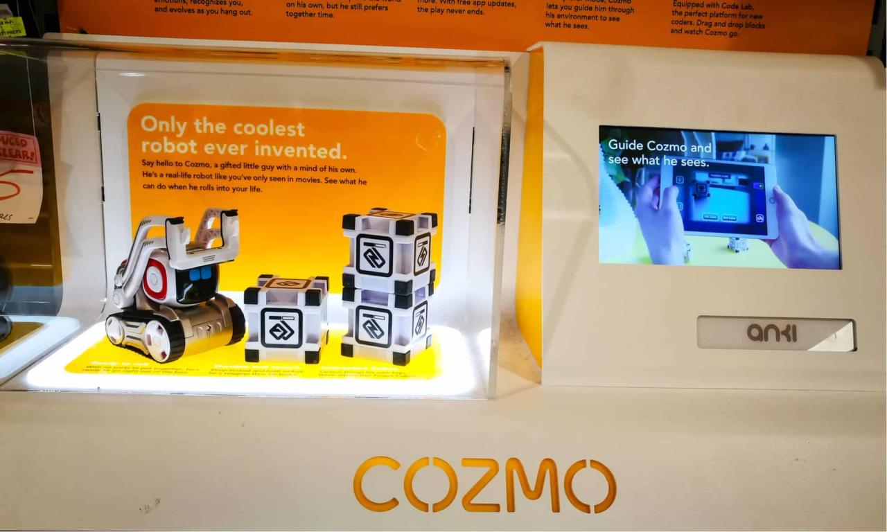 Cozmo 2.0 Educational Robot: Is It Any Good? - Greenlit Content
