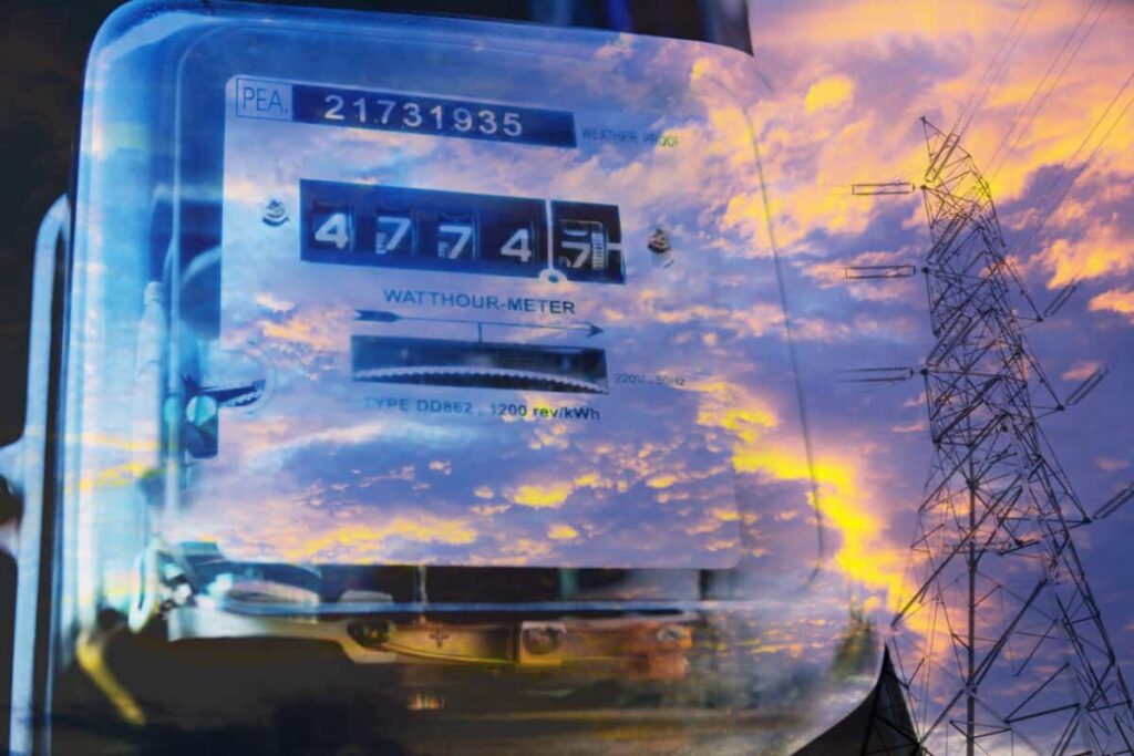 Kilowatt-Hour vs. Megawatt: What’s the Difference? - Greenlit Content